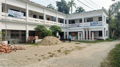 নৌকার প্রার্থীর ভোটের পর ভোটারশূন্য কেন্দ্র