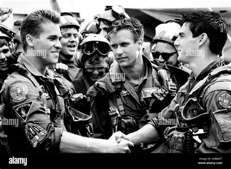 Top Gun 1986tom Cruise Maverick Val Kilmer As Ice Filmstill