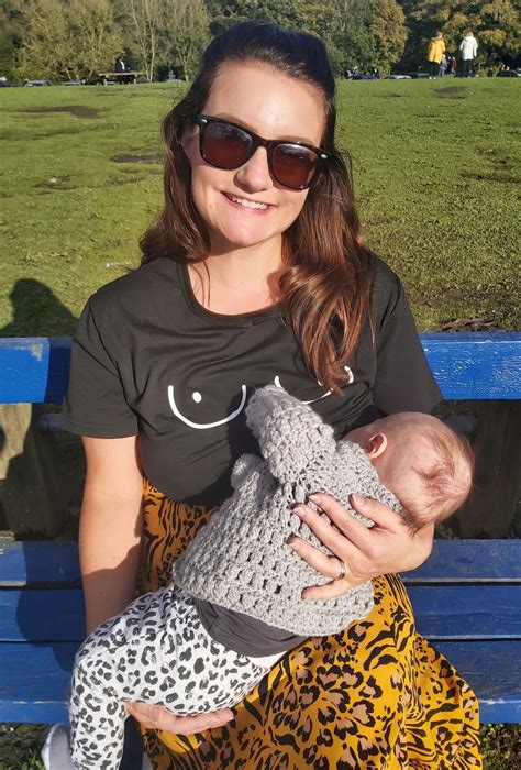 Confidence To Breastfeed In Public Boobingit
