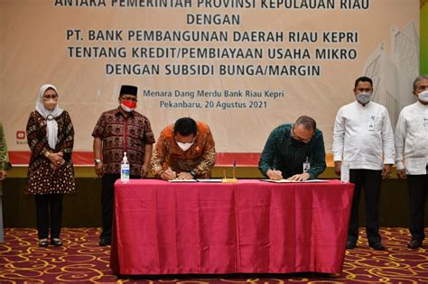 Seribuan Umkm Di Kepri Diberi Pinjaman Usaha Ke Brk Bunga Ditanggung Pemprov Harian Kepri