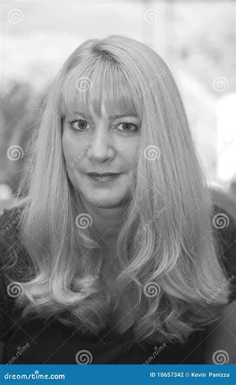 Belle Fille Blonde En Noir Et Blanc Photo Stock Image Du Attrayant