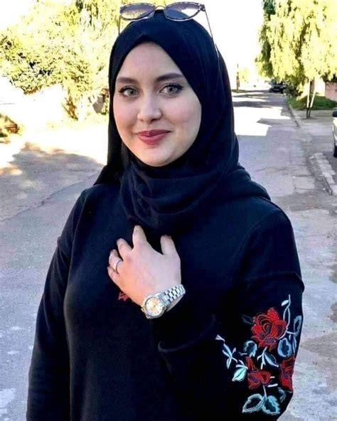 Pin By العقرب الابيض On أنثى ملائكيه Beautiful Arab Women Arabian