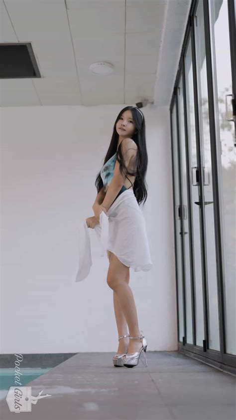 So Emotional Yeonji Pocket Girls 연지 포켓걸스 00129 Pocket Girls
