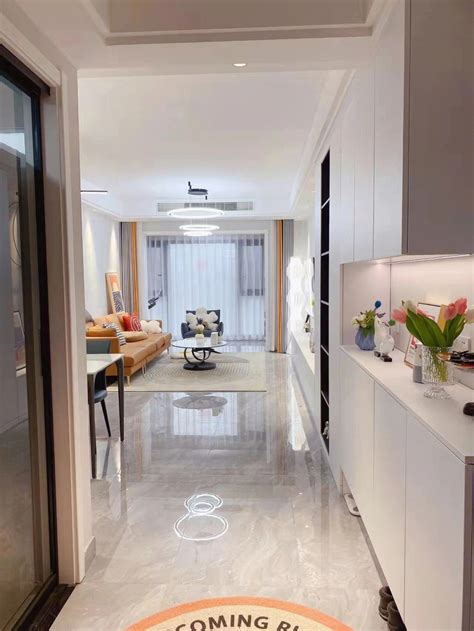 78平的连廊中间户🏠客餐厅一体柜太香了 土巴兔装修网