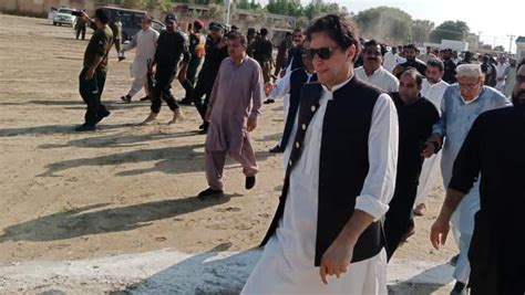 Pti Uk On Twitter عمران خان کا ضلع راجن پور کے سیلاب سے متاثرہ علاقے
