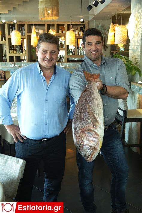 ΜΙΚΡΕΣ ΚΥΚΛΑΔΕΣ Η ΚΗΦΙΣΙΑ ΥΠΟΔΕΧΕΤΑΙ ΤΟ Seafood Project ΤΗΣ ΧΡΟΝΙΑΣ Topεπιλογή Must Highly