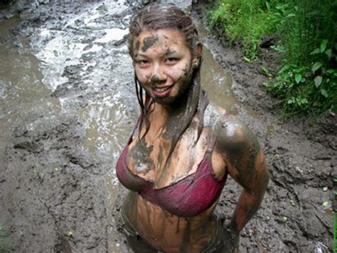Strip Mud Wrestling Telegraph