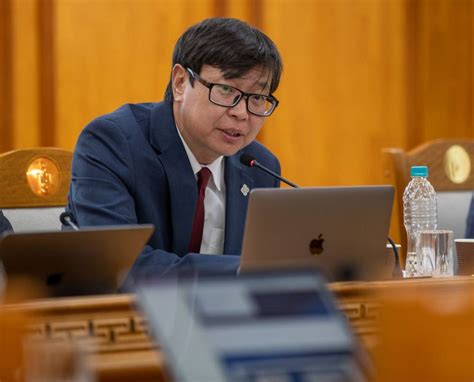 П Наранбаяр Элсэлтийн шалгалт 2028 он хүртэл хуучин журмаар явагдана Logic Mn