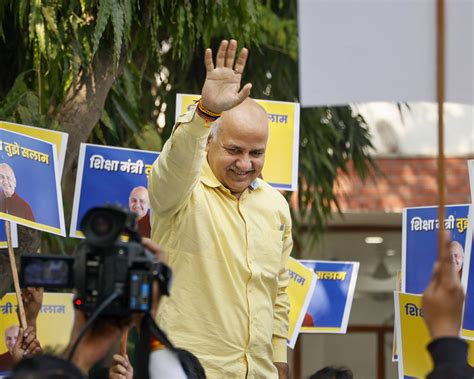 Excise Policy Case Delhi Deputy Cm Manish Sisodia Moves Sc For Bail