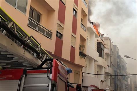 Incendio En Santa Cruz De Tenerife Desalojan Un Edificio Completo