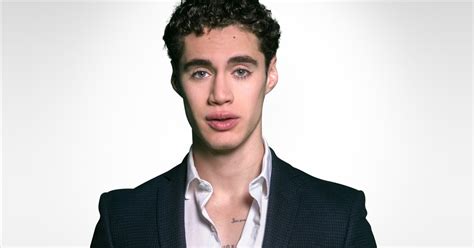 Eliminan A Eduardo Barquín El Más Jovencito De Los 50 Us Weekly