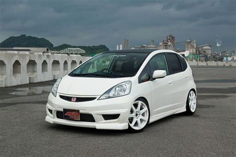 Axis Styling Honda New Fit Type R