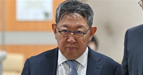 법정 향하는 이석수 전 특별감찰관