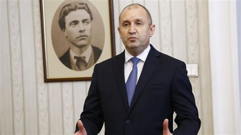 Президентството Позицията на Радев е ясна захранването на бойните действия в Украйна увеличава