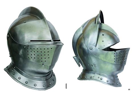 Jousting Helmet Jousting Helmet Keyring Royal Armouries Museum