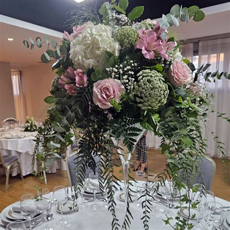 DECORACIÓN BANQUETE DE BODA BA 24002