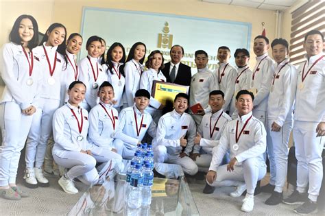 О Саранхүү ДАШТ ий мөнгөн медаль бол бидний олон жилийн зорилго мөрөөдөл байсан