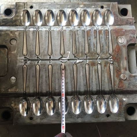 China 16 Cavities Used Spoon Mould Second Hand Plastic Disposable