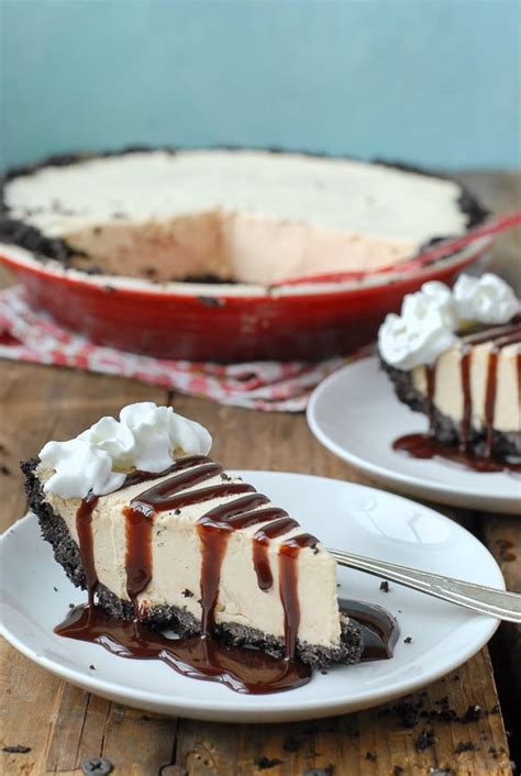 Frozen Chocolate Fluffernutter Peanut Butter Marshmallow Pie