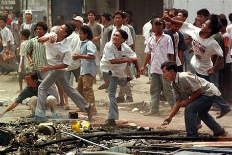 Peristiwa Kerusuhan Mei 1998 Di Medan Kronologi Dan Dampak