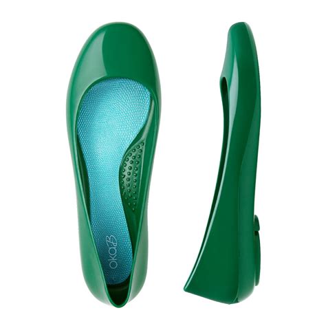 Taylor Shiny Ballet Flats Sangria Oka B