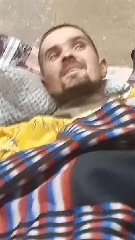 俄士兵身受重伤在灰色地带生存10天获救，曾与乌克兰伤兵互相包扎腾讯视频