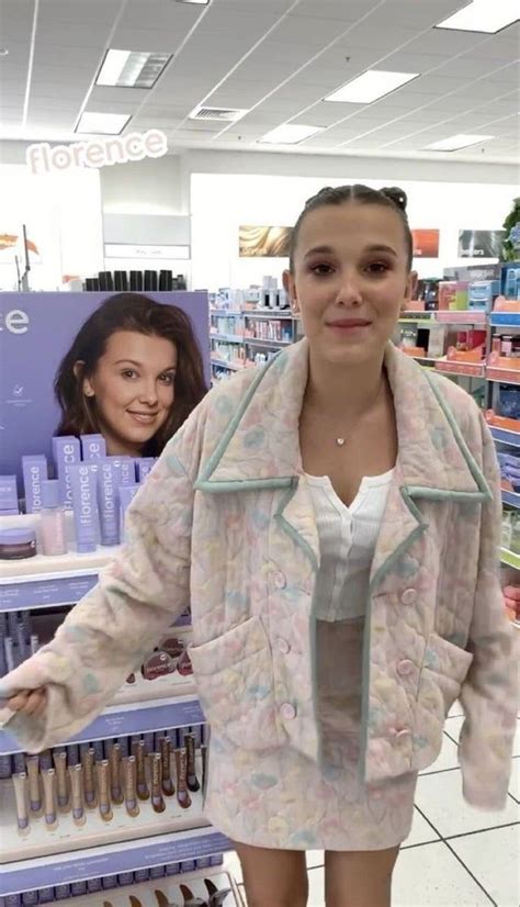 Épinglé sur Stranger Fer 11 en 2024 Célébrités adolescenst Actrice