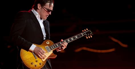 Joe Bonamassa Guitar Lessons And Backing Tracks Licklibrary