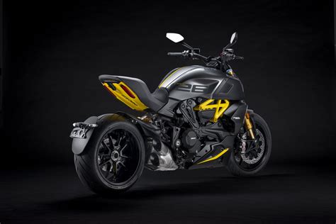2022 Ducati Diavel 1260S Black And Steel Guide Total Motorcycle