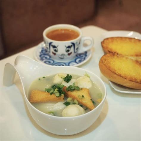 Tsui Wahs Famous Milk Tea And Condensed Milk Buns Come To Singapore