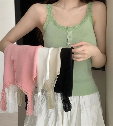 코지문 New ️ 봄 여름 휴양지 데일리 레이스 단추 시원한 니트 버튼 라운드넥 나시 탑 624042902