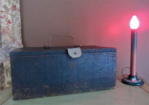 Vintage Rustic Wood Box Lidded With Handle And Closure Etsy Rustic Wood Box Wood Boxes