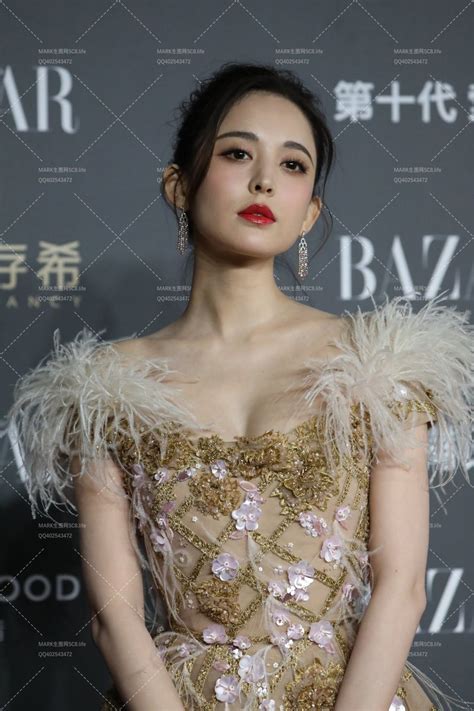 明星生图 长期网址 Sc8life On Twitter 独家区29 娜扎 超清面部红毯 抹胸美乳 超近距离 190张 取~