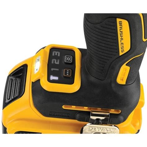 บล็อกไฟฟ้าไร้สาย พร้อมแบต Dewalt Dcf891p1t B1 20v ขนาด 1 2 นิ้ว ลดราคา Itoolmart