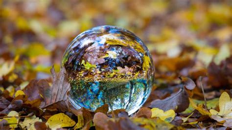 Crystal Balls Windows Themes