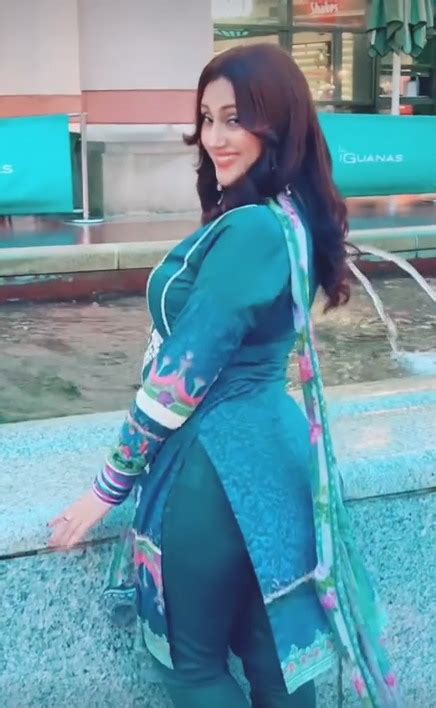 Tiktok Star Sadia Kayani Official Famed Face