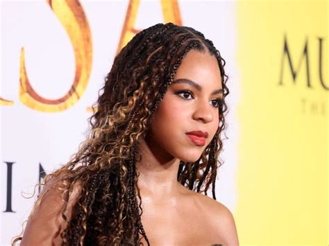 Beyoncé Shines In Nfl Halftime Show With Daughter Blue Ivy And Surprise