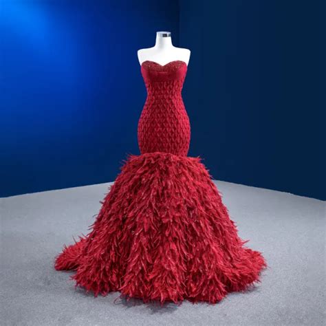 Haut De Gamme Sexy Rouge Perlage Faux Diamant Paillettes Plumes Robe De