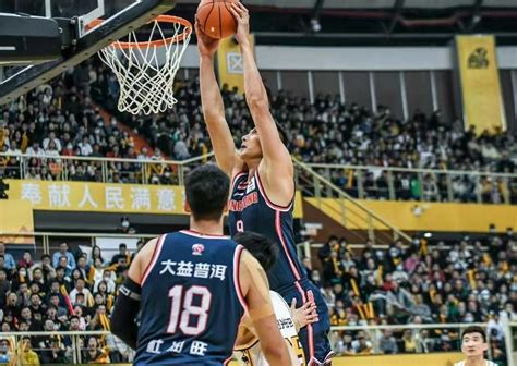 廣東隊的「救世主」！朱芳雨正式接觸冠軍中鋒，力保杜鋒制霸內線 壹讀