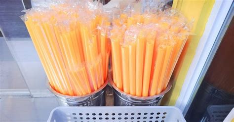 일회용 종이컵·플라스틱 빨대 계속 쓴다규제 철회