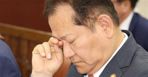 尹 직무배제된다더니이상민 장관 사의 수용하며 권한 수행 중