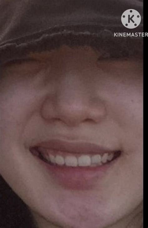 Sniff Her Nose Real Sound