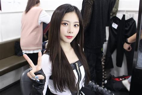 Pin By Buddyatiny On Dreamcatcher The Dreamers Kpop Girls Dream Catcher