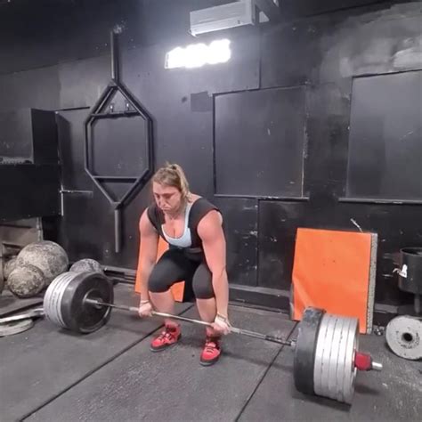Lucy Underdown 300kg661lbs💪🏼 Worlds Strongest Fan