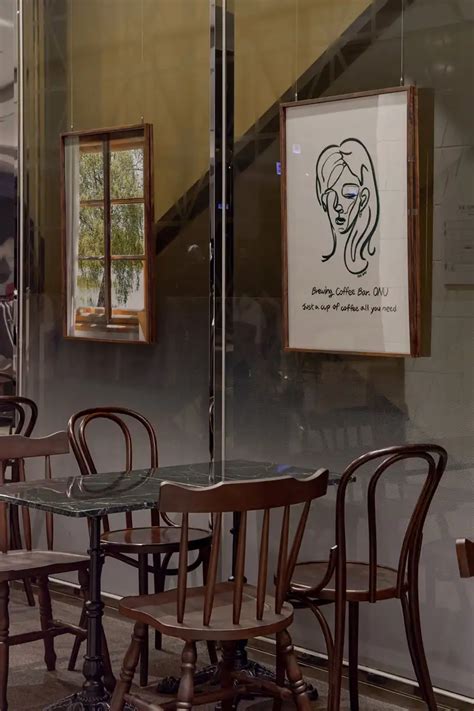 고급스러운 웨인스코팅 카페바 모던 7평 브루잉 카페 인테리어 일산 대화동