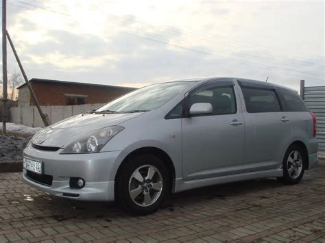 Тойота Виш 2003, 1.8л., автомат, Славгород