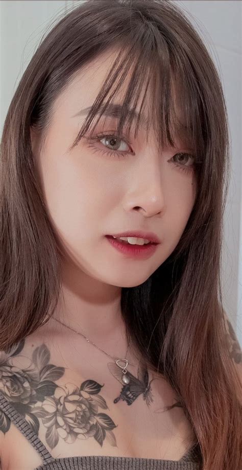 Ed Mosaic On Twitter 極品新人！ 尻完還會沉醉在她的笑容裡😳 原本以為是內衣尺度，結果不小心玩得太開心了。 必尻！新人