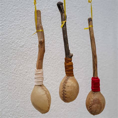 Shop Rasseln Women And Earth