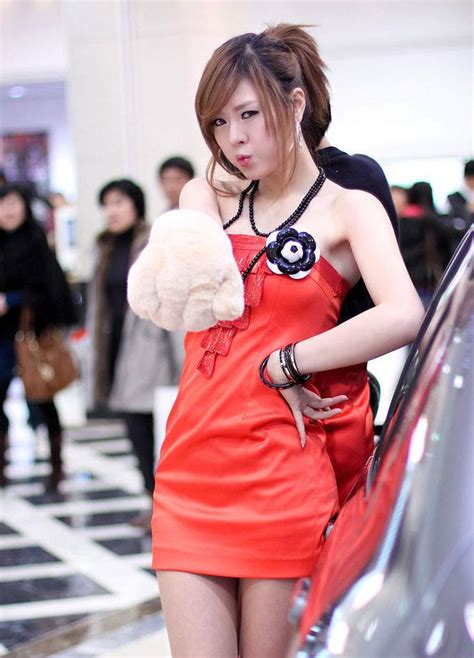 There Is A Car Show In Your Area Asian Racing Girls