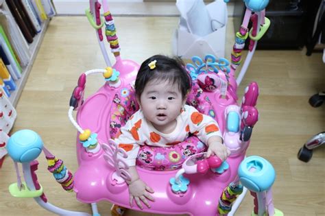 생후 8개월아기발달과 유아식단 이유식 분유량 간식 과일 장난감 네이버 블로그
